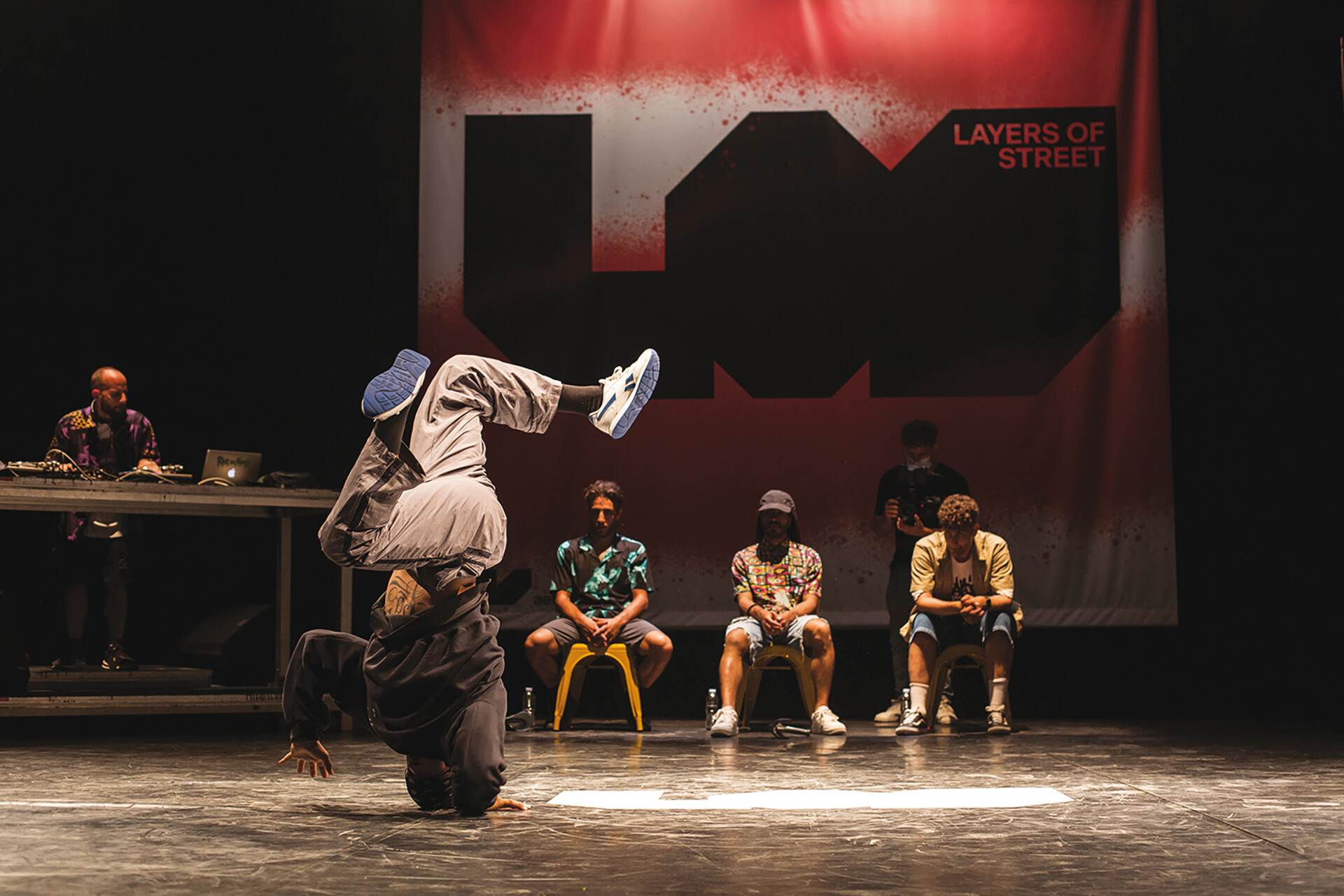 Σύγχρονος χορός στην Πειραιώς 260 | LiFO